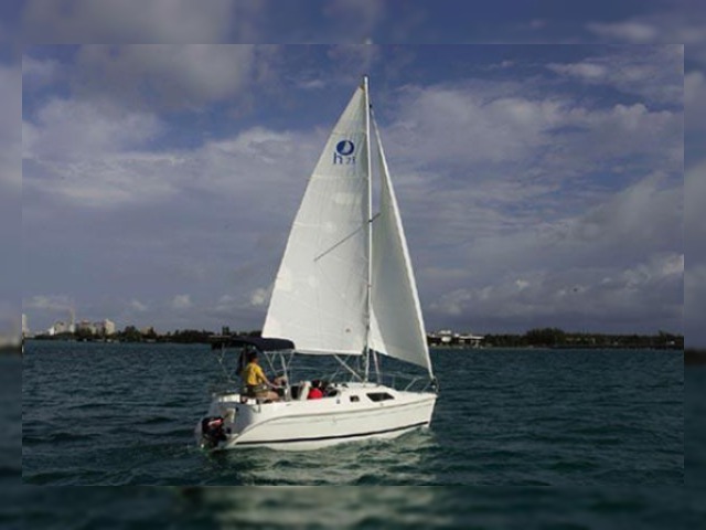 2008 Hunter Legend 25 for sale. View price, photos and Buy 2008 Hunter ...