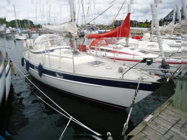 1982 Hallberg Rassy 352 for sale. View price, photos and Buy 1982 ...