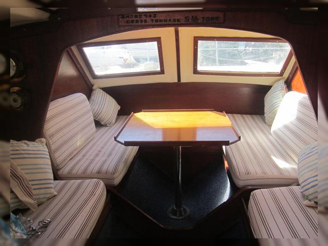 1986 Prout Catamarans Quest 33 Cs for sale. View price, photos and Buy ...