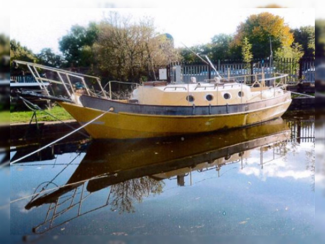 1995 Bruce Roberts Spray 28 for sale. View price, photos and Buy 1995 ...