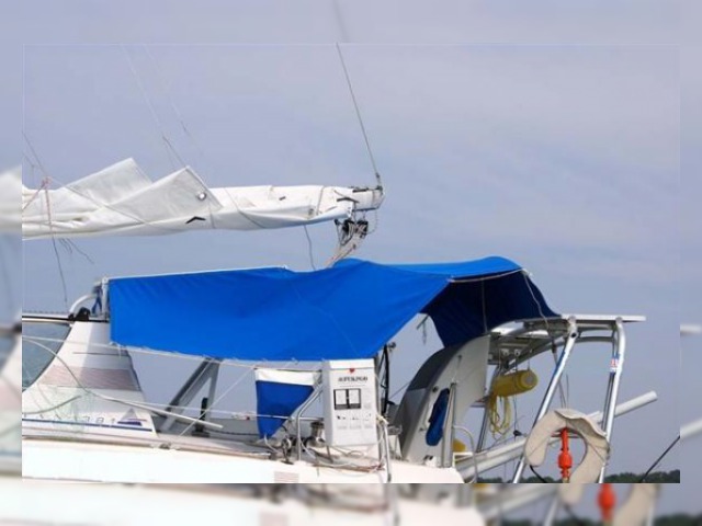 1996 Catana (Fr) 381 Owners Version for sale. View price, photos and ...