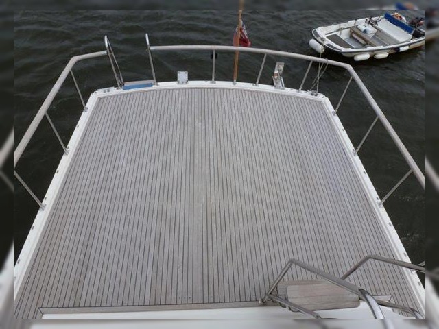 1989 Neptune 42 Sundeck Trawler Motor Yacht for sale. View price ...
