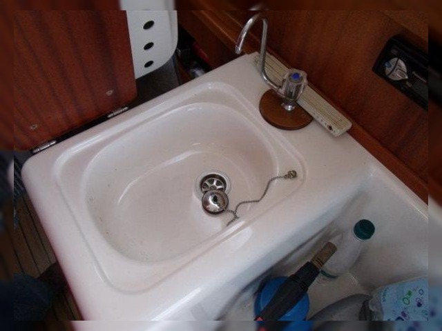 2007 Quicksilver 670 Weekend for sale. View price, photos and Buy 2007 ...