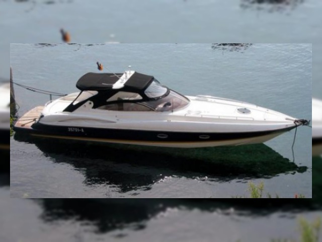 2004 Sunseeker Superhawk 40 for sale. View price, photos and Buy 2004 ...