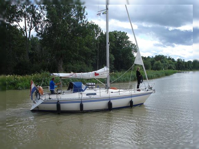 1988 Comfortina 32 for sale. View price, photos and Buy 1988 Comfortina ...