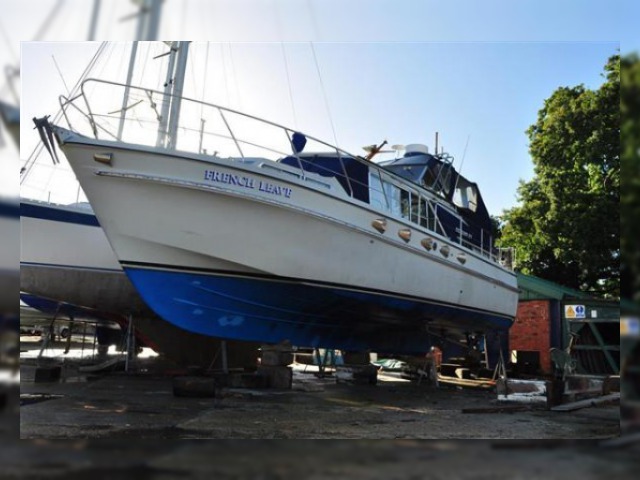 1981 Broom Ocean 37 for sale. View price, photos and Buy 1981 Broom ...