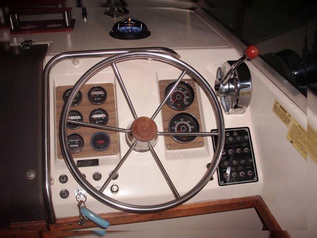 1982 Tiara 2500 Cuddy for sale. View price, photos and Buy 1982 Tiara ...