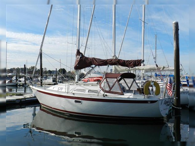 1988 Ericson 28 Yanmar for sale. View price, photos and Buy 1988 ...