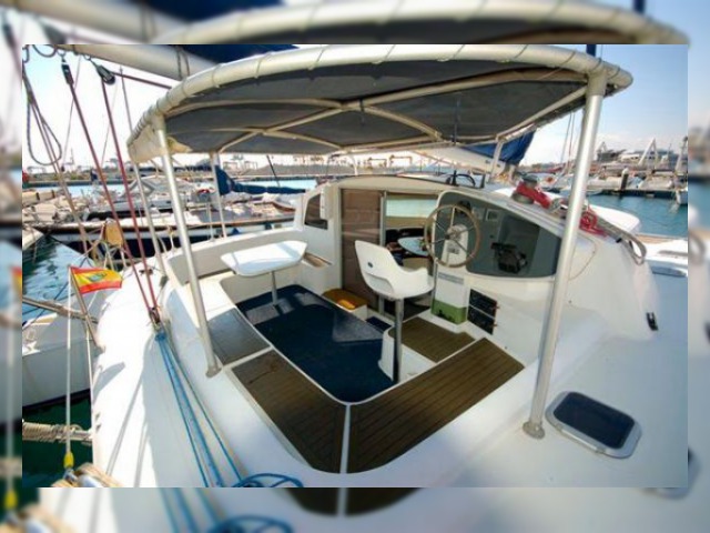 2003 Fountaine Pajot Athena 38 for sale. View price, photos and Buy ...