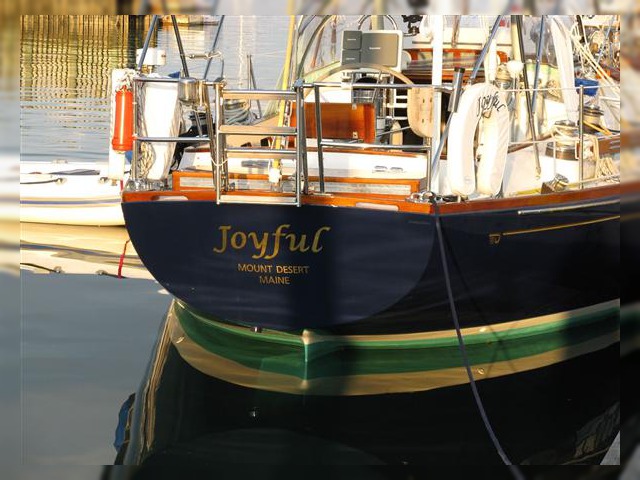 1984 Hinckley Sou'Wester 42 Stoway for sale. View price, photos and Buy ...