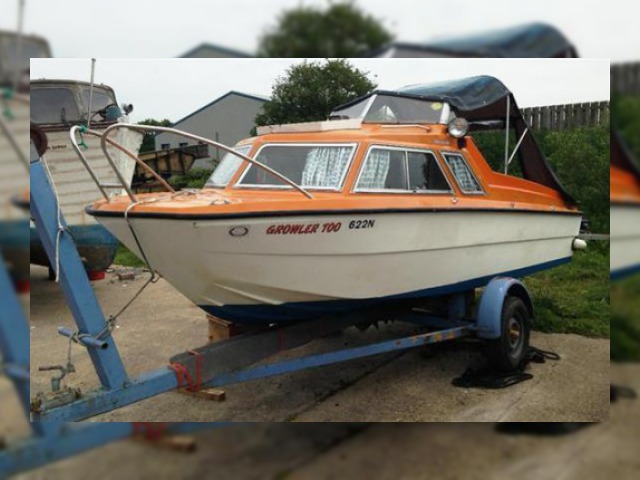 Microplus 502 for sale - Daily Boats | Buy, Review, Price, Photos, Details