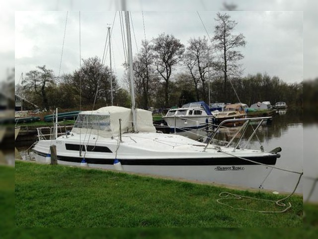 1992 MacGregor 26C for sale. View price, photos and Buy 1992 MacGregor ...