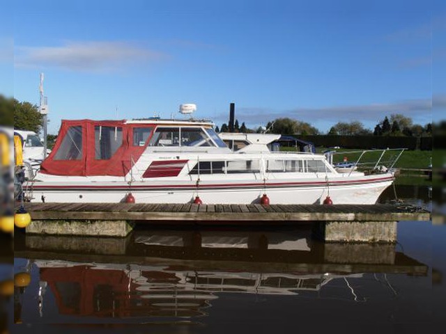 1977 Princess 32 for sale. View price, photos and Buy 1977 Princess 32 ...