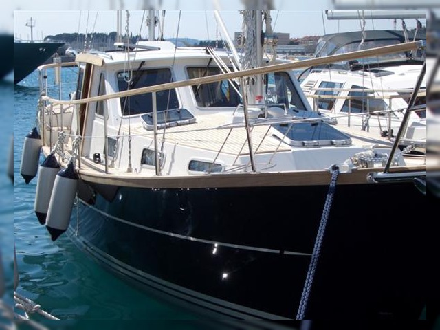 1991 Westerly Typhoon 37 for sale. View price, photos and Buy 1991 ...