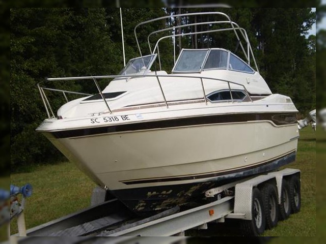 1996 Monterey 256 for sale. View price, photos and Buy 1996 Monterey ...