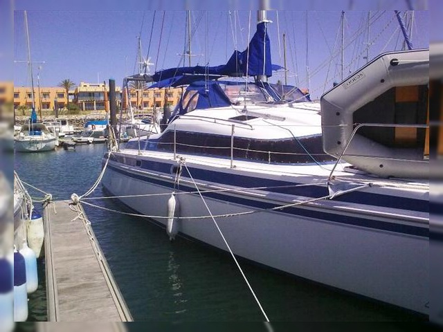 1993 Prout Catamarans (Gb) Escale 39 for sale. View price, photos and ...