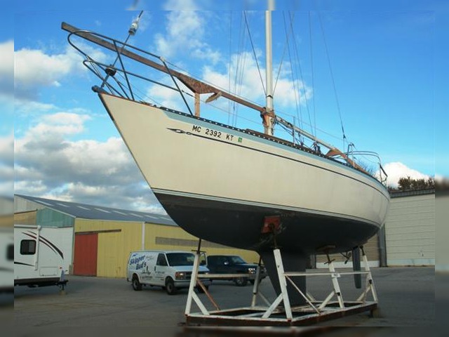 1978 Islander 32 for sale. View price, photos and Buy 1978 Islander 32 ...