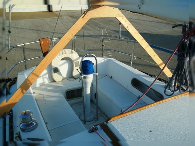 1978 Islander 32 for sale. View price, photos and Buy 1978 Islander 32 ...