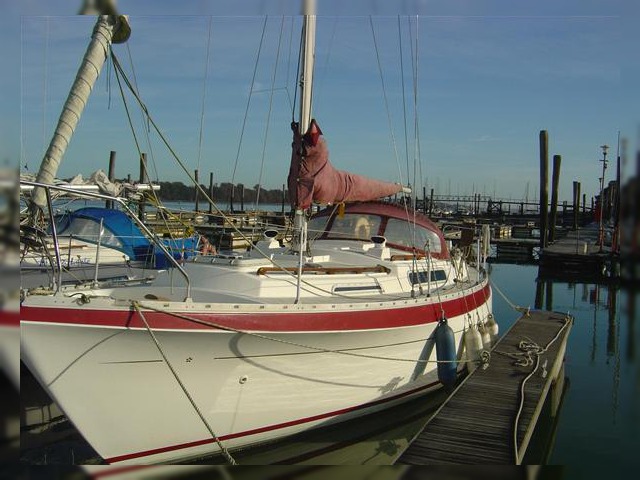 1979 Moody 33 Mk Ii for sale. View price, photos and Buy 1979 Moody 33 ...