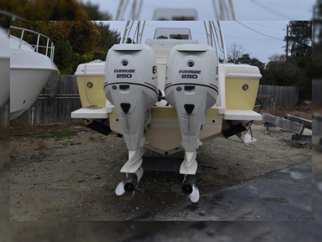 2003 Intrepid 322 for sale. View price, photos and Buy 2003 Intrepid ...