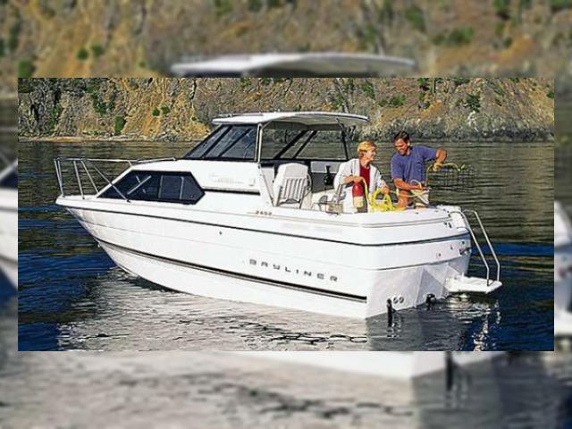1998 Bayliner 2452 Ciera Express for sale. View price, photos and Buy ...