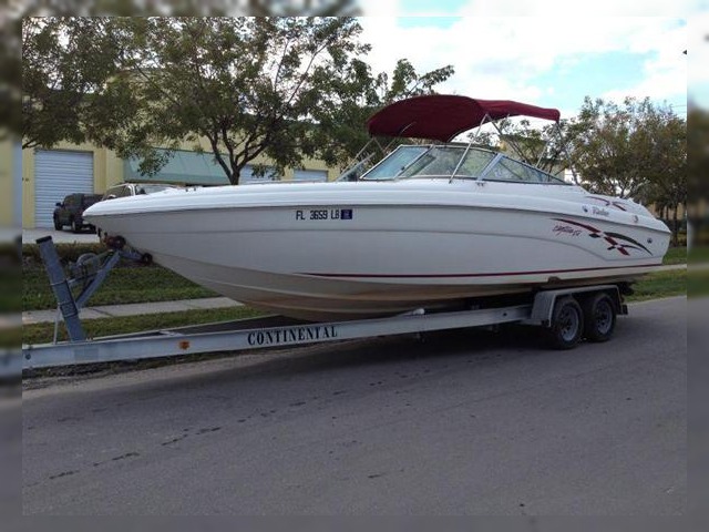 2000 Rinker 272 Captiva Bowrider for sale. View price, photos and Buy ...
