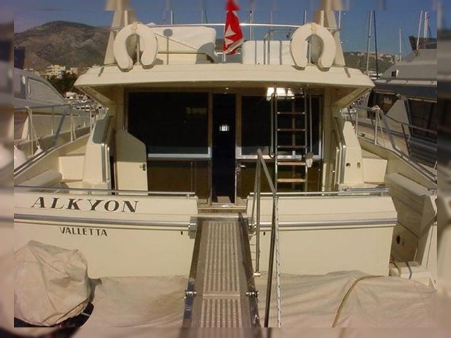 1992 Ferretti 54 for sale. View price, photos and Buy 1992 Ferretti 54 ...