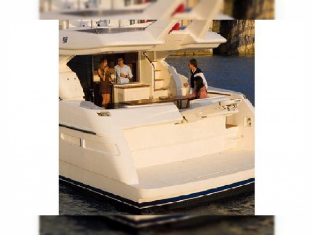 2008 Ferretti 592 for sale. View price, photos and Buy 2008 Ferretti ...