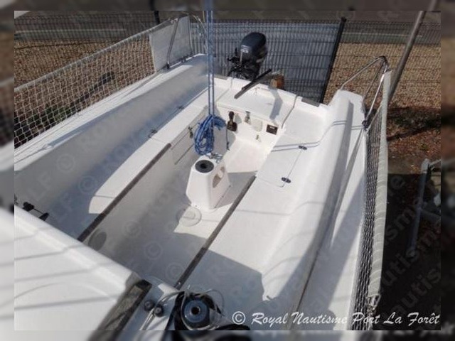 2009 B2 Marine Djinn 7 for sale. View price, photos and Buy 2009 B2 ...
