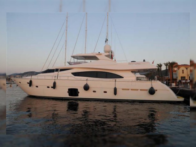 2006 Ferretti 881 for sale. View price, photos and Buy 2006 Ferretti ...