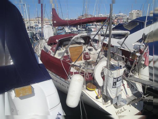 1981 Beneteau First 32 for sale. View price, photos and Buy 1981 ...