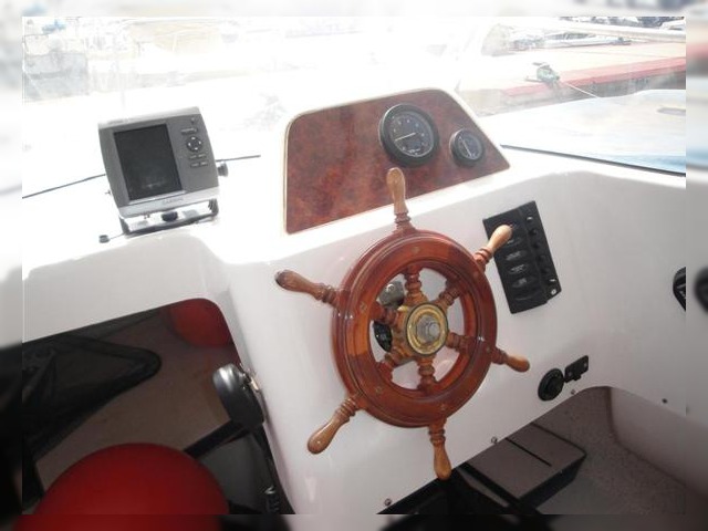 2001 Quicksilver 560 Timonier for sale. View price, photos and Buy 2001 ...