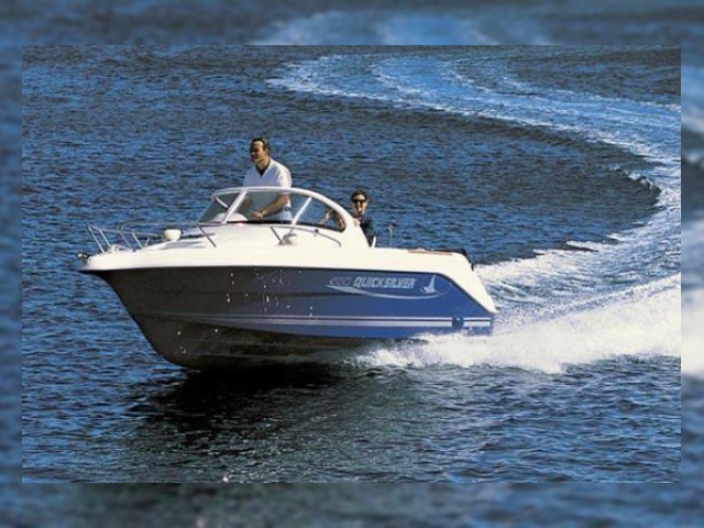 2004 Quicksilver 550 Commander for sale. View price, photos and Buy ...