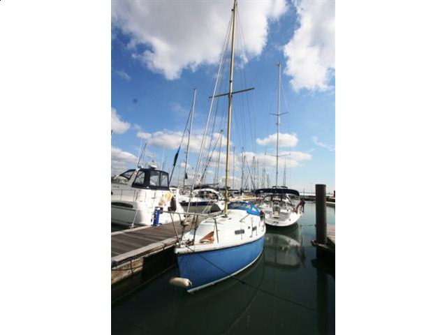 1975 Snapdragon 27 for sale. View price, photos and Buy 1975 Snapdragon ...
