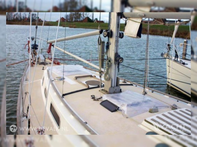 1988 Dockrell Yachts Plymouth 37 (Centerboard) for sale. View price ...