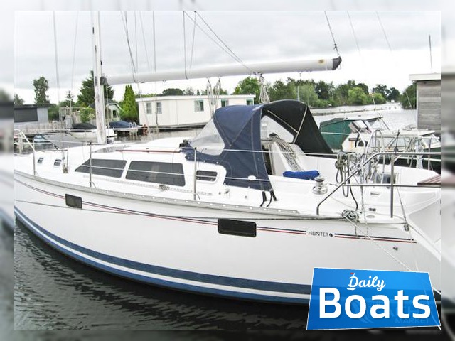 1995 Hunter 33.5 for sale. View price, photos and Buy 1995 Hunter 33.5 ...