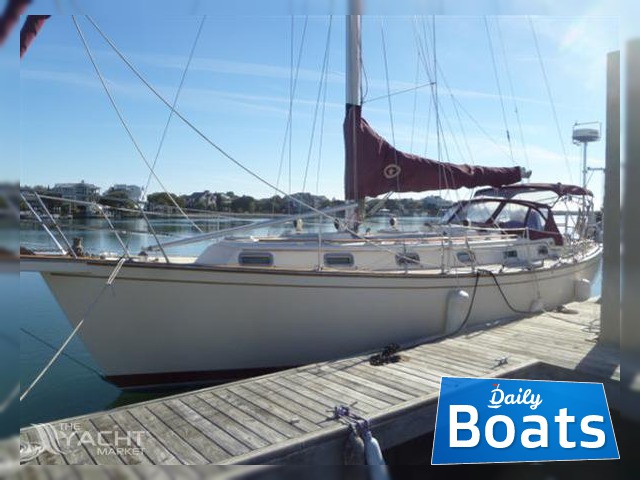 1989 Island Packet 38 Cutter for sale. View price, photos and Buy 1989 ...