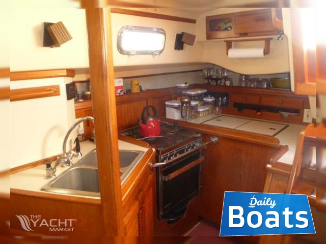 1989 Island Packet 38 Cutter for sale. View price, photos and Buy 1989 ...