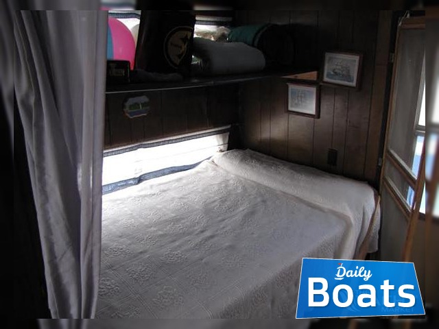 1975 Crest Houseboat for sale. View price, photos and Buy 1975 Crest ...