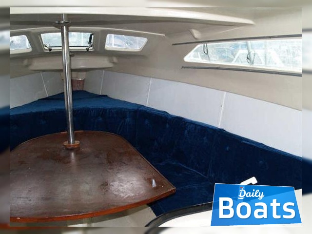 1994 Hunter Legend 26 for sale. View price, photos and Buy 1994 Hunter ...