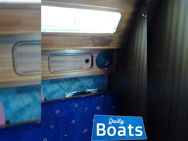 2000 Van de Stadt Dolphin 26 for sale. View price, photos and Buy 2000 ...