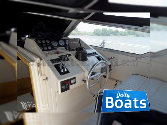 1986 Mochi Craft 33 Open for sale. View price, photos and Buy 1986 ...