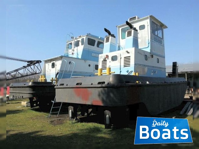 1984 Custom Built 33.6' X 13.6'X 3.7' Aluminum Truckable Tow/Push Boat ...