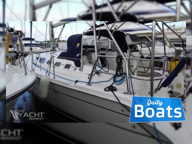 2005 Hunter Legend 38 for sale. View price, photos and Buy 2005 Hunter ...