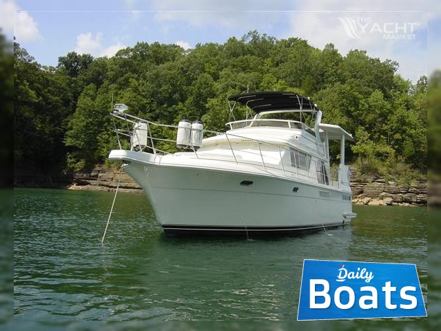 1998 Carver 445 Aft Cabin Motor Yacht- Freshwater for sale. View price ...