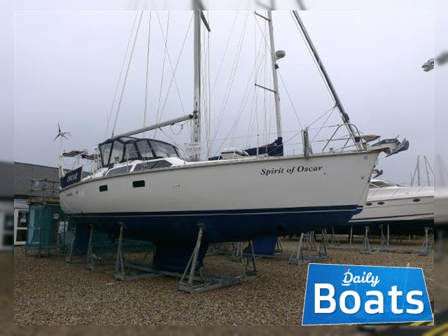 1992 Hunter Passage 42 for sale. View price, photos and Buy 1992 Hunter ...