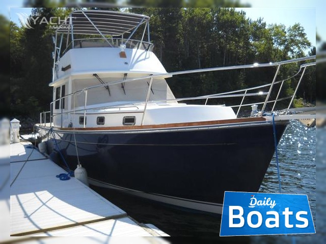 2005 Sabre Yachts 42 Flybridge Sedan for sale. View price, photos and ...