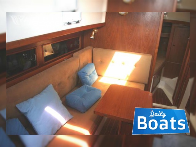 1988 Hinterhoeller Nonsuch 26 Ultra for sale. View price, photos and ...