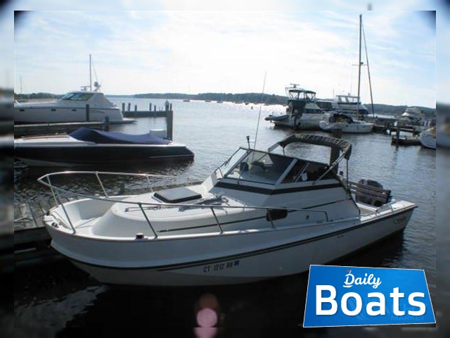 1984 Boston Whaler Revenge 25 for sale. View price, photos and Buy 1984 ...