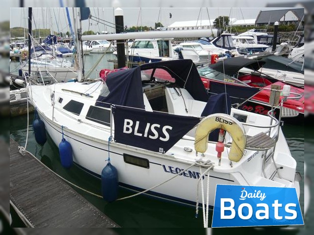 1993 Hunter Legend 28 for sale. View price, photos and Buy 1993 Hunter ...